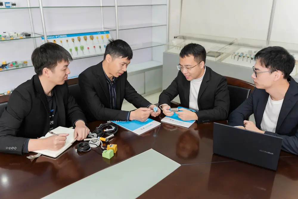 From Application to Schematic: A Guide to Proximity Sensor Symbols ...